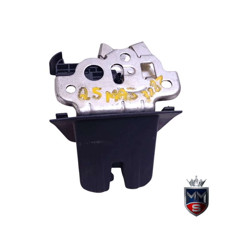 Audi Q5 boot lock – Used | Majestic Motor Spares